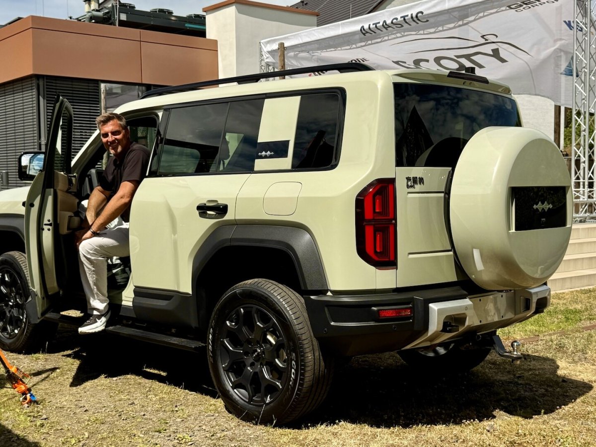 Denza B5 (2026): Luxus-SUV im Land-Cruiser-Look | Autonotizen