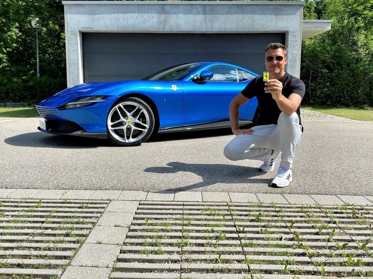 Ferrari: Zahlung mit Bitcoin und Co.: Du kannst Deinen neuen Ferrari ...