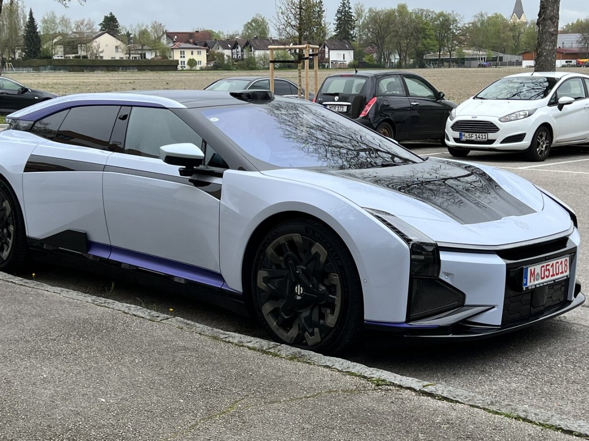 HiPhi X, Y und Z in Deutschland: Preise ab 109.000 Euro, Service bei ATU | Autonotizen