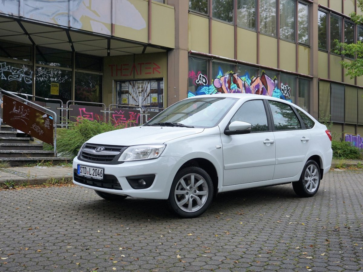 Lada Granta im Alltagstest: Was ist das denn für ein Auto? | Autonotizen