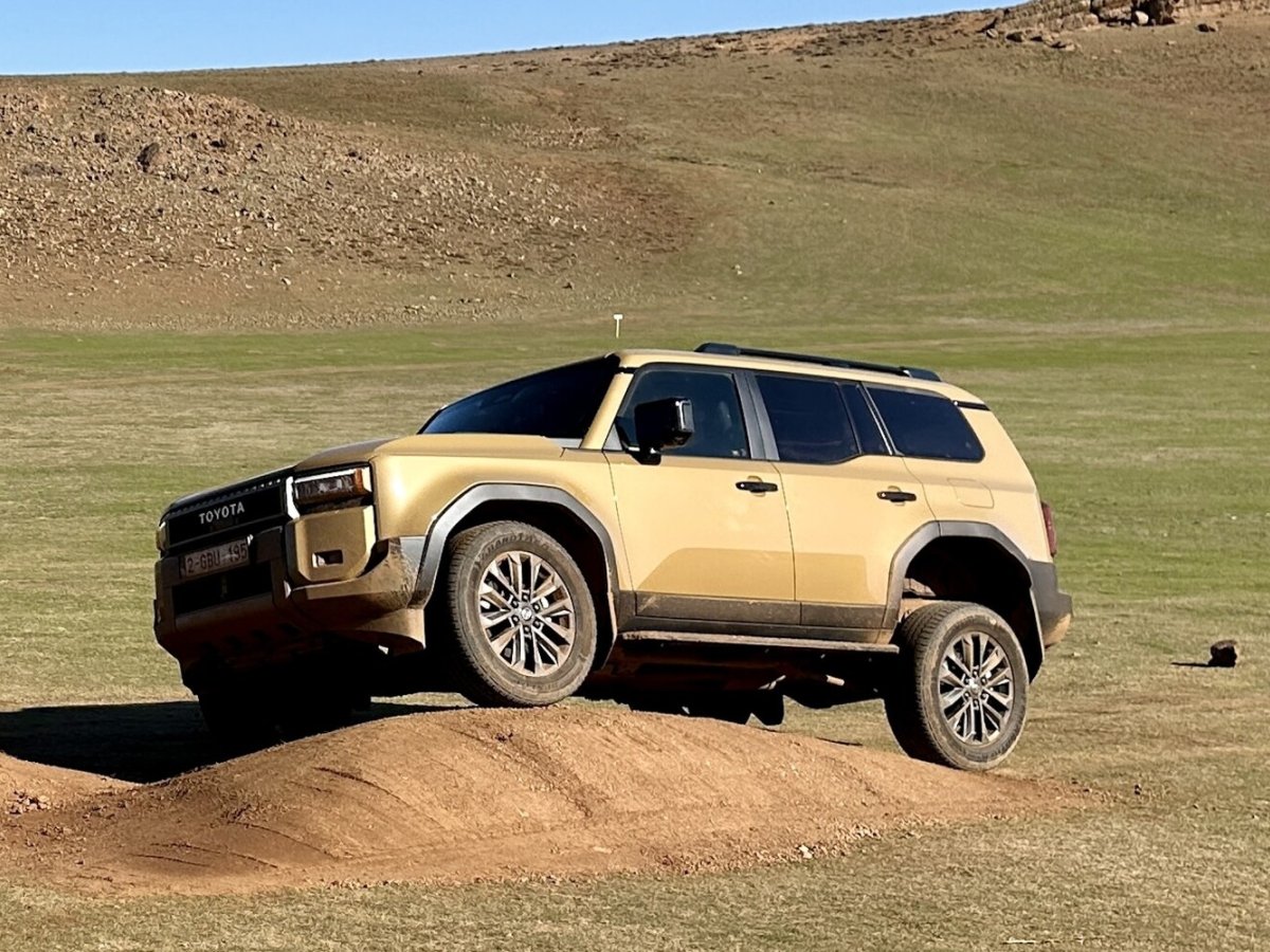 Toyota Land Cruiser (J250) 2025: Ist nichts unmöglich? | Autonotizen